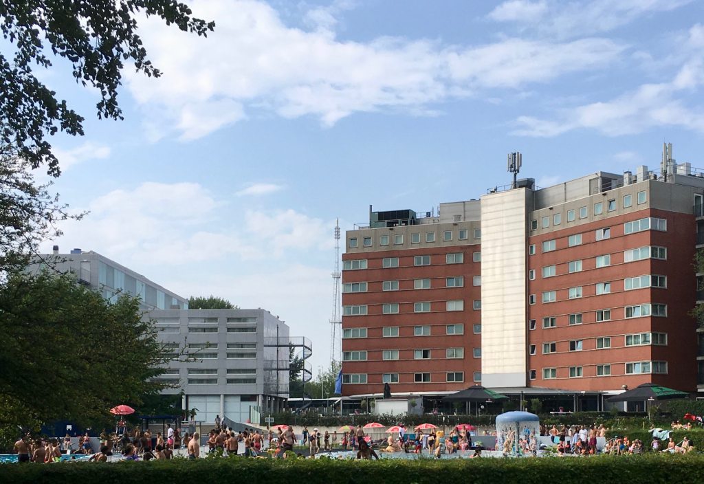 Brediusbad toch niet langer open - Nieuws - De Westkrant