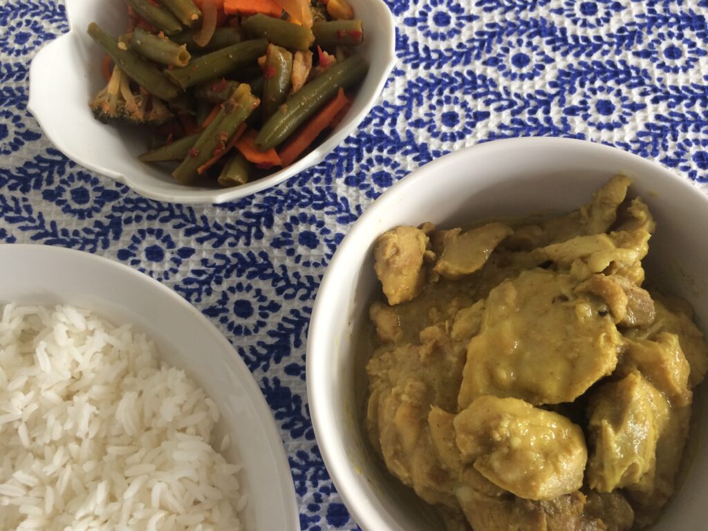 Het ultieme liefdesgerecht: ajam opor - Eten & Drinken - De Westkrant