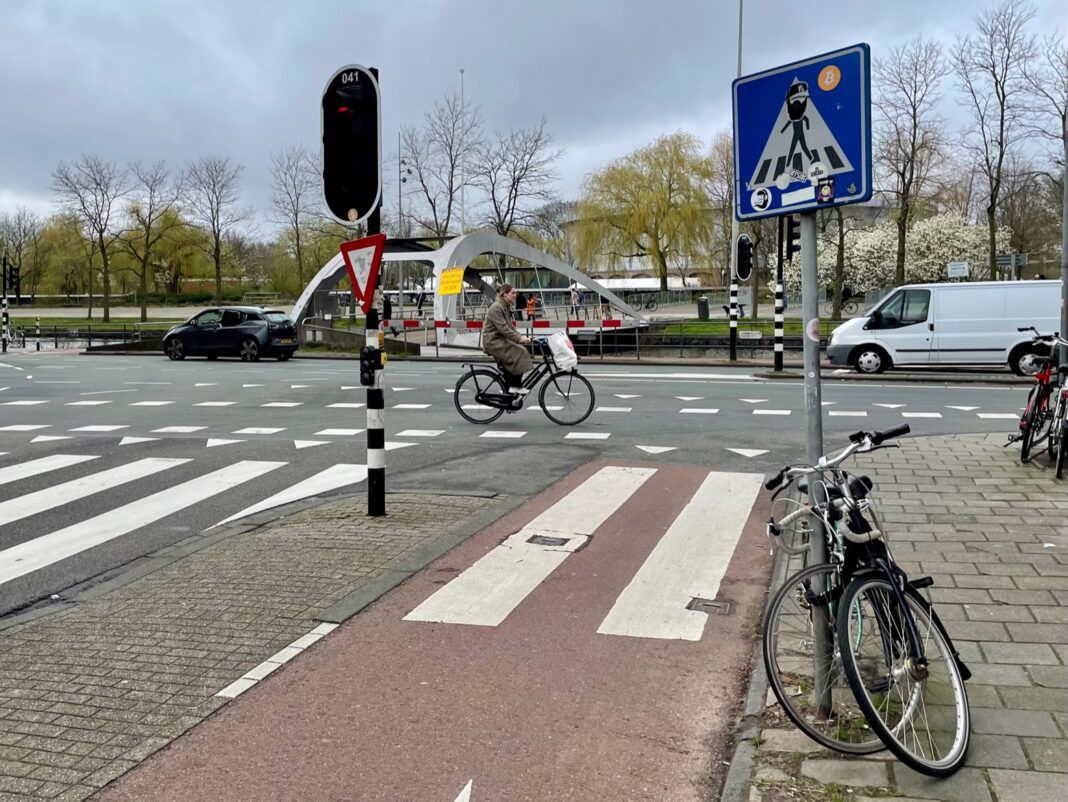 Kruispunt Haarlemmerweg in 2024 veiliger gemaakt - Nieuws - De Westkrant