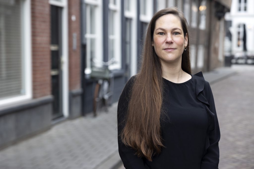 West is hechte buurt, maar schulden zorgen voor spanningen, ziet ...