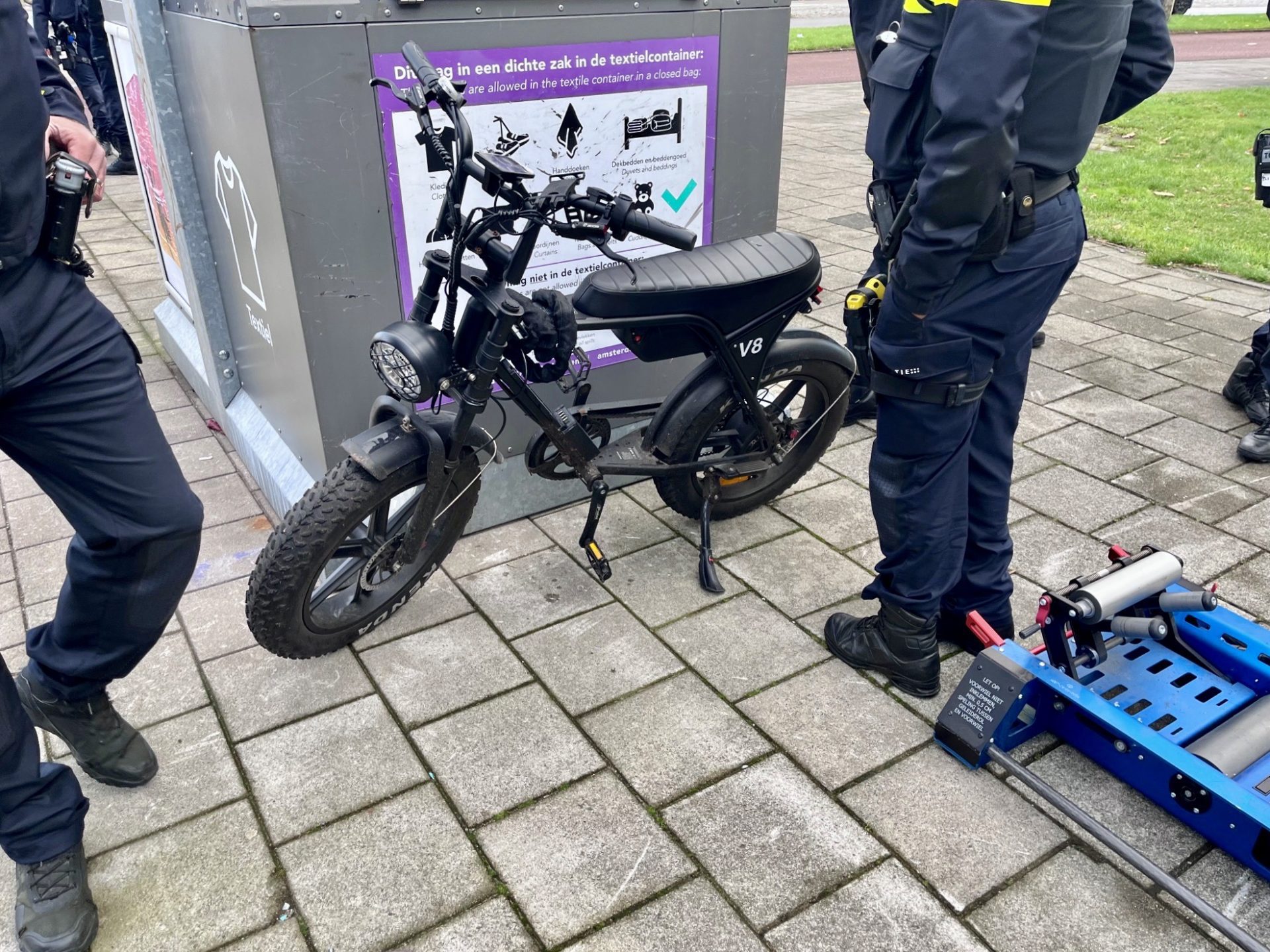 Aanpakken opgevoerde fatbikes makkelijker voor politie - Nieuws - De Westkrant